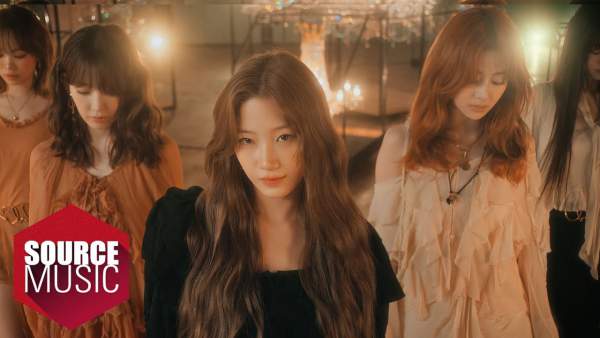 HOT (English ver.) Lyrics - LE SSERAFIM