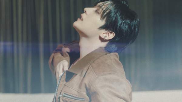 Hollow Lyrics (English Translation) - Stray Kids