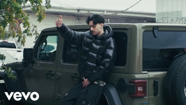 MON BÉBÉ Lyrics - RnBoi