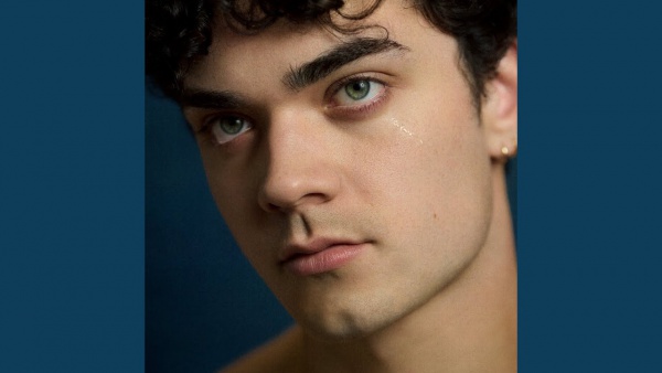 Pathetic Lyrics - Alexander Stewart